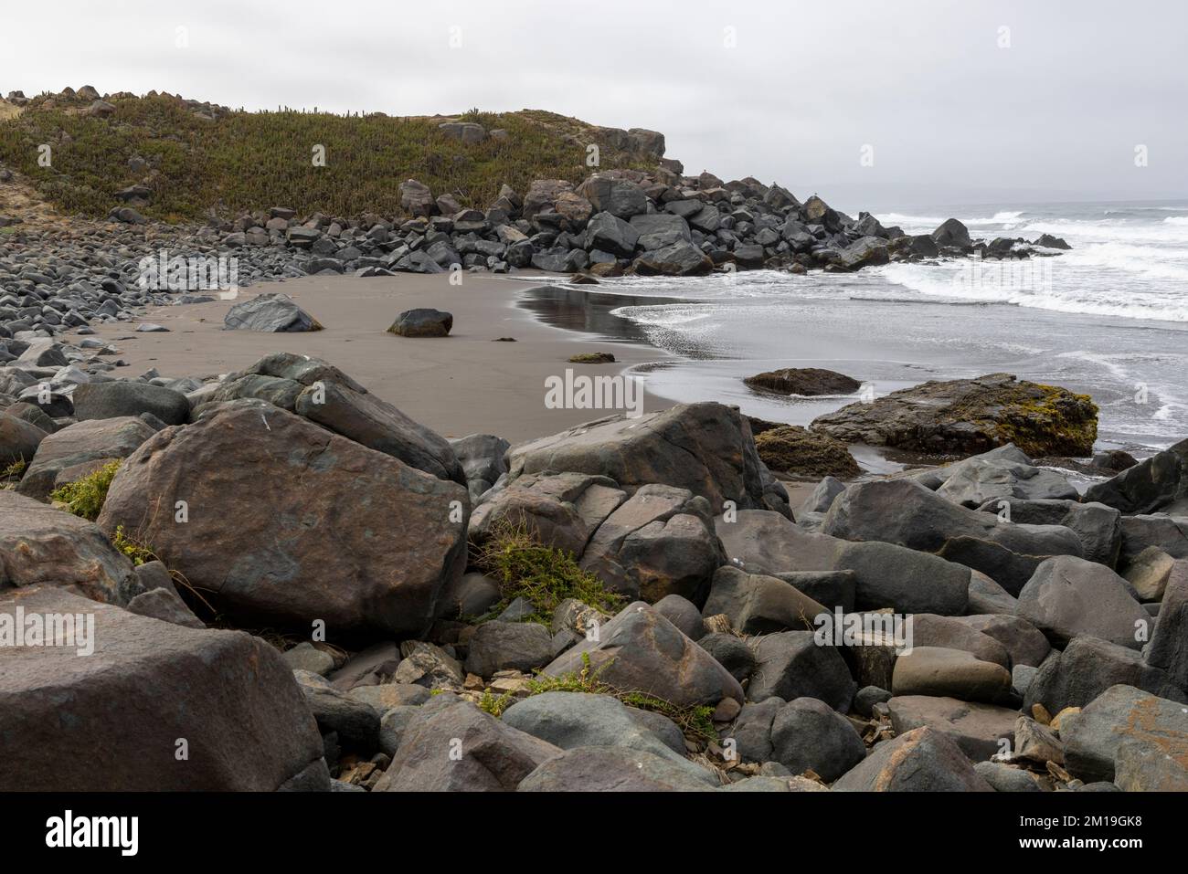 Surfing pichilemu chile hi-res stock photography and images - Alamy
