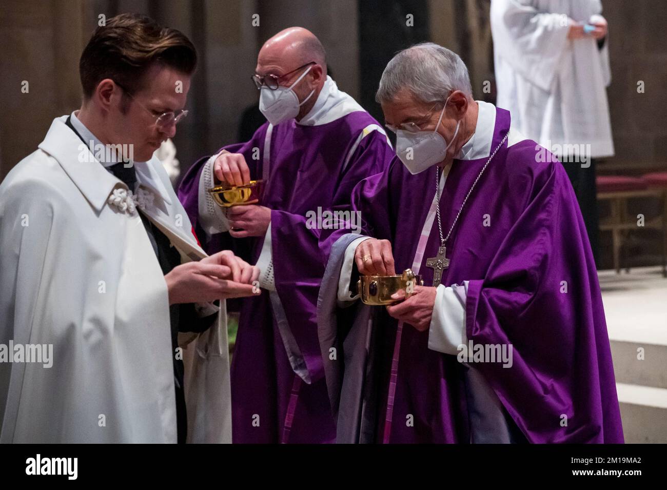 Bamberg, Germany. 11th Dec, 2022. Ludwig Schick (r), Archbishop of ...