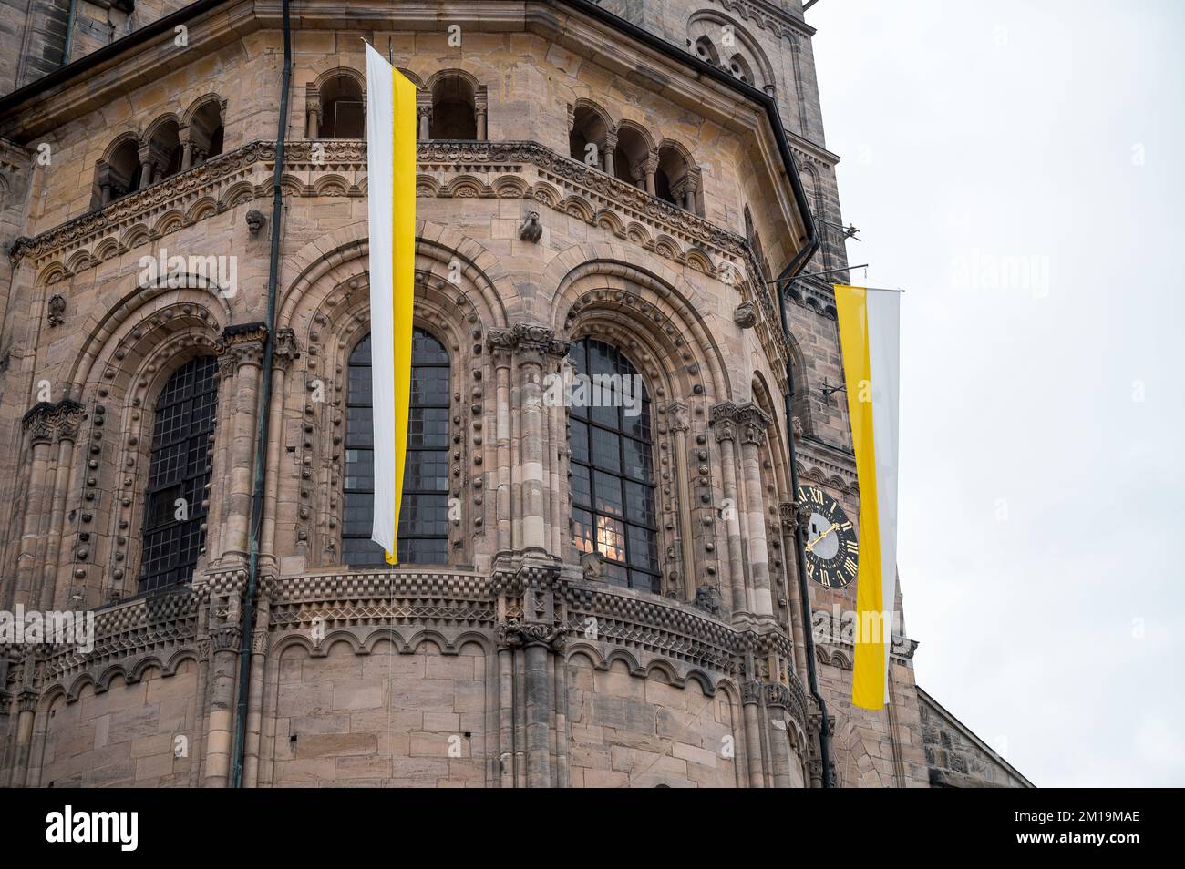 Bamberg, Germany. 11th Dec, 2022. The Catholic church flags in yellow ...