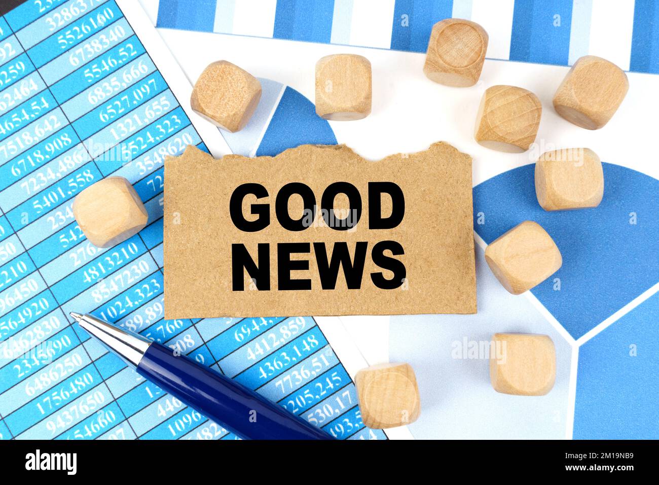 Newspaper graphs hi-res stock photography and images - Alamy