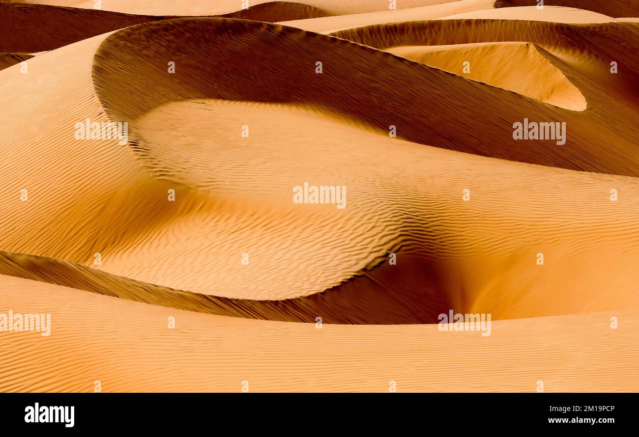 Sand dunes in Wahiba desert, Sultanate of Oman Stock Photo - Alamy