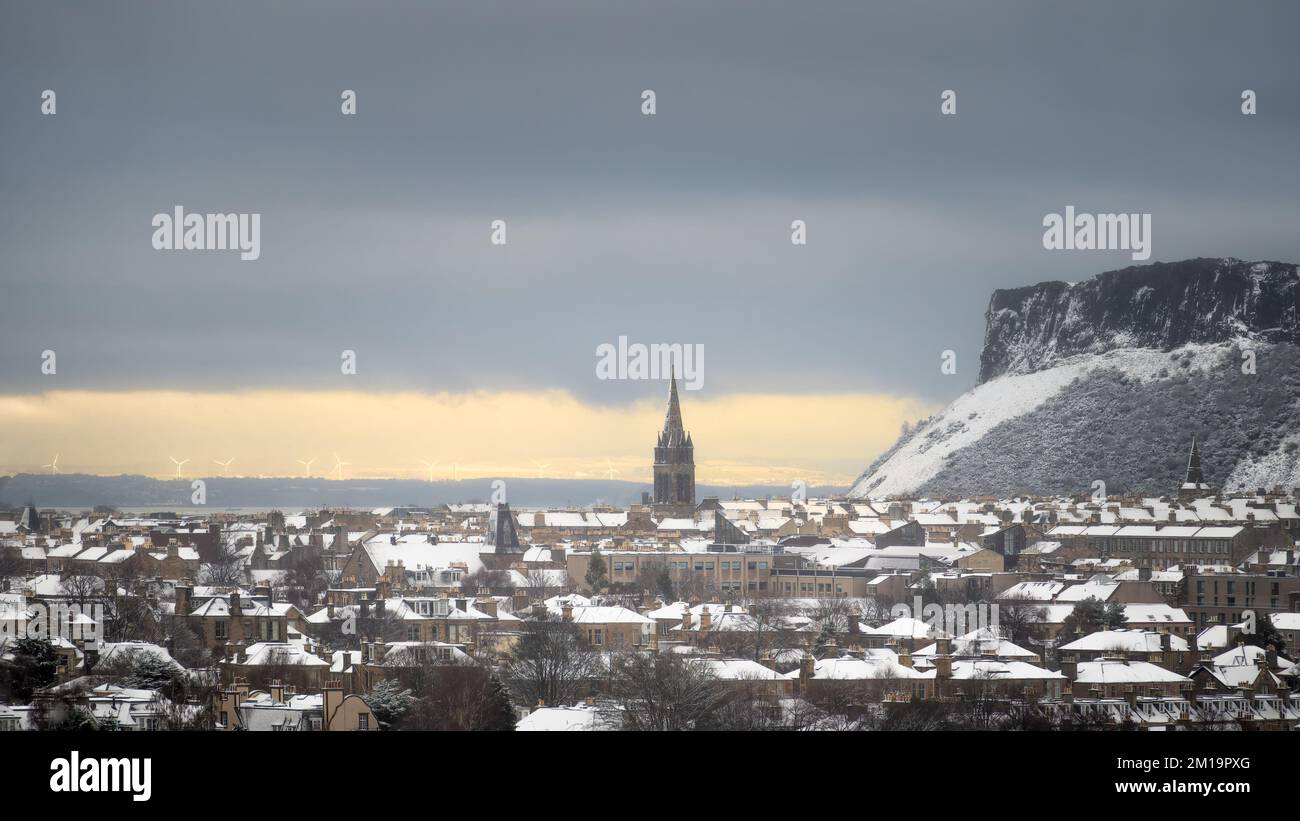 Scottish church snow hi-res stock photography and images - Alamy