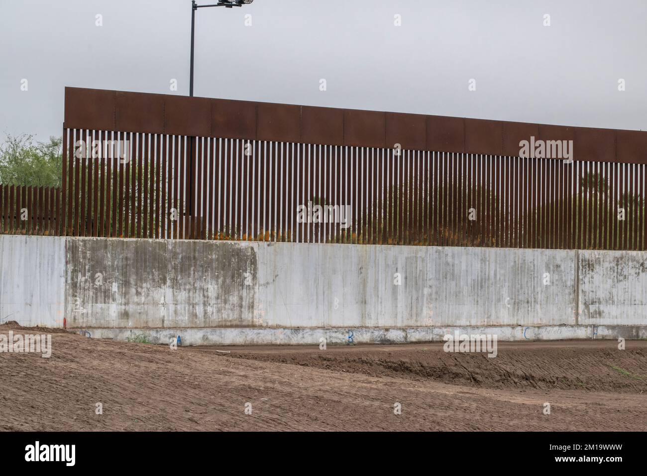 Usa and mexican border hi-res stock photography and images - Alamy