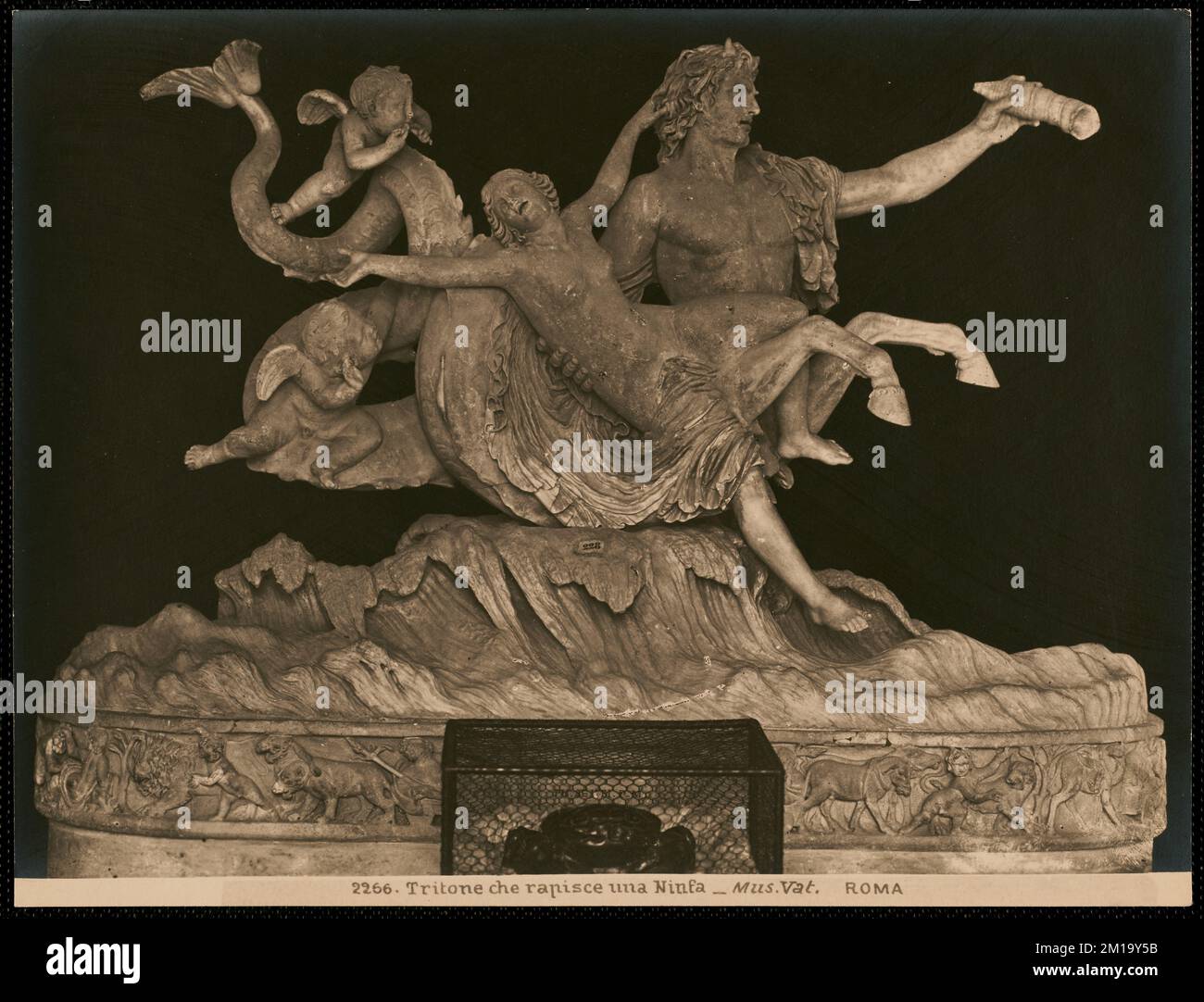 Tritone che rapisce una Ninfa - Mus. Vat. Roma , Antiquities, Sculpture ...