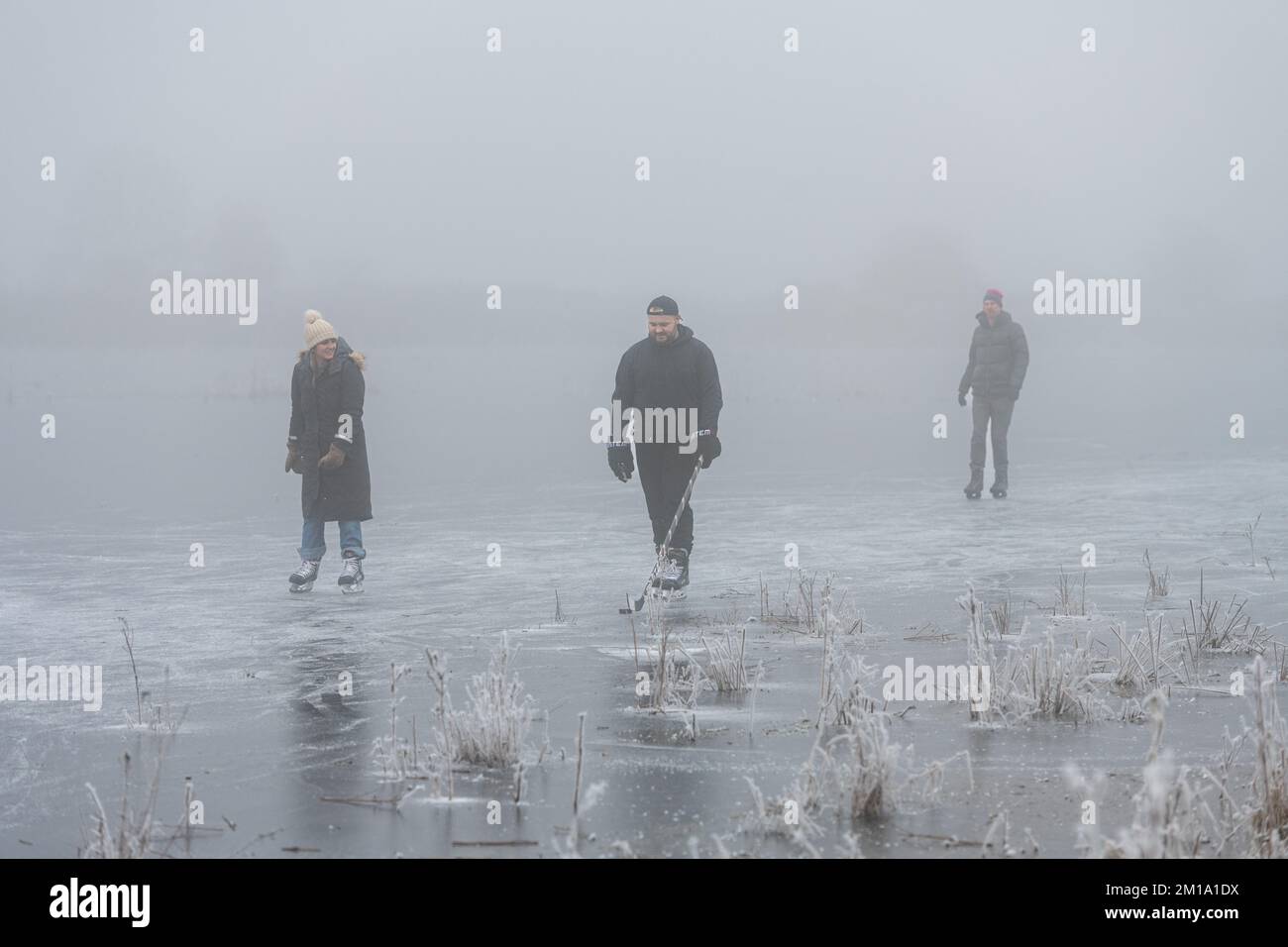 Fen skating hi-res stock photography and images - Alamy