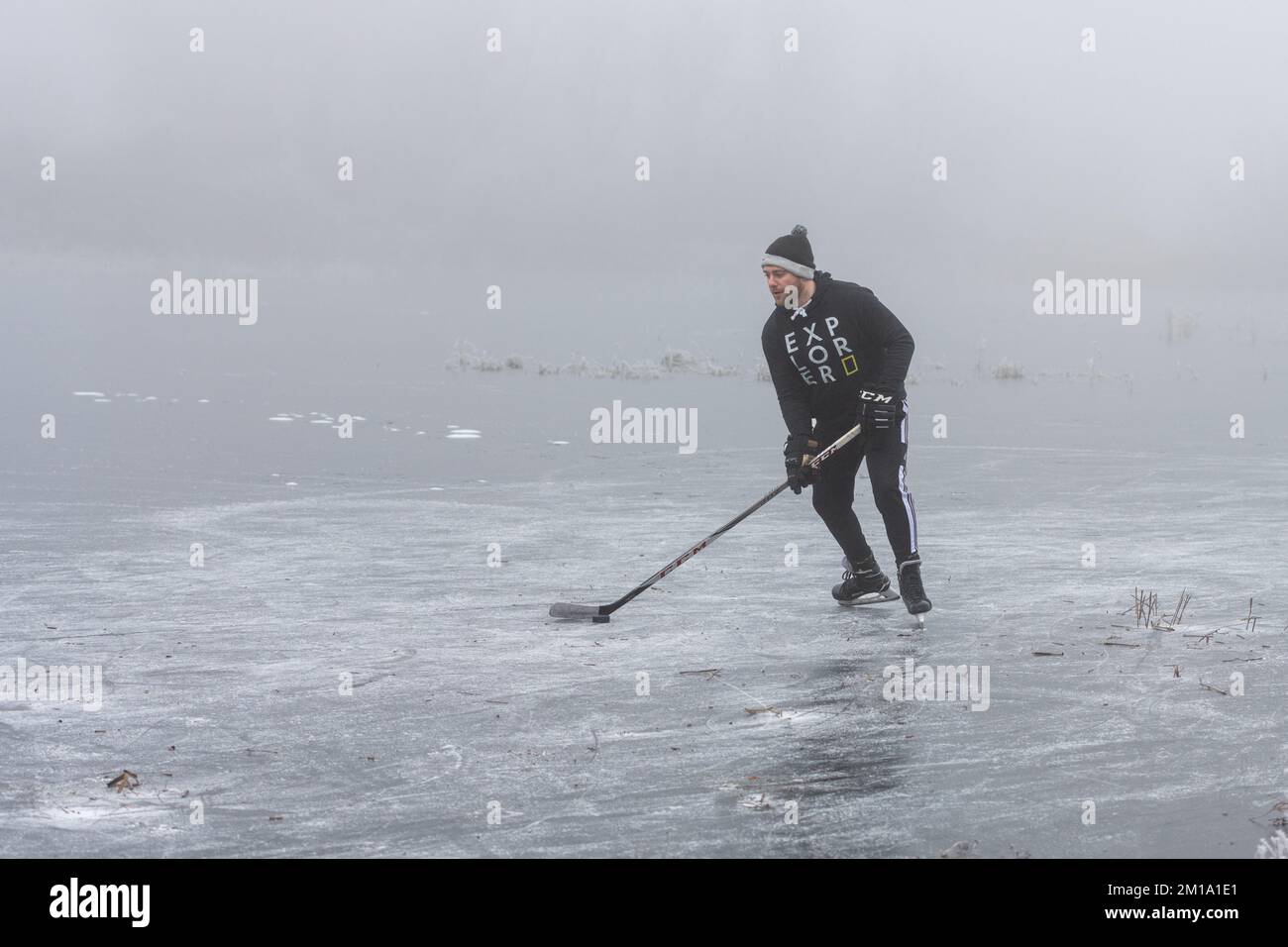 Fen skating hi-res stock photography and images - Alamy