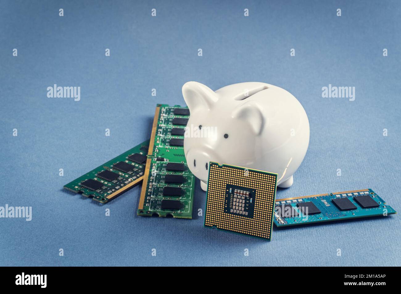 Computer chips factory hi-res stock photography and images - Alamy