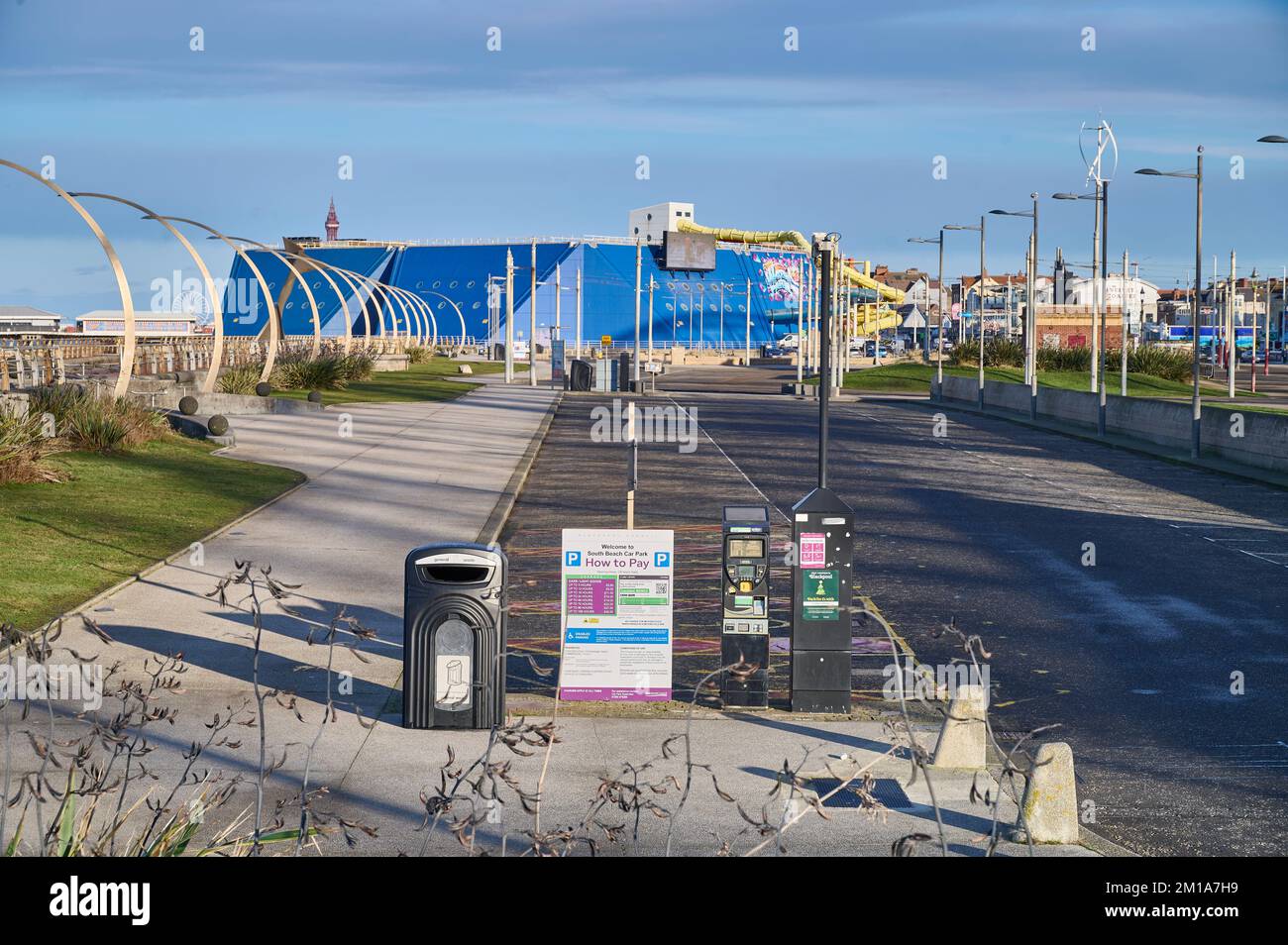 Empty car park holiday hi-res stock photography and images - Alamy