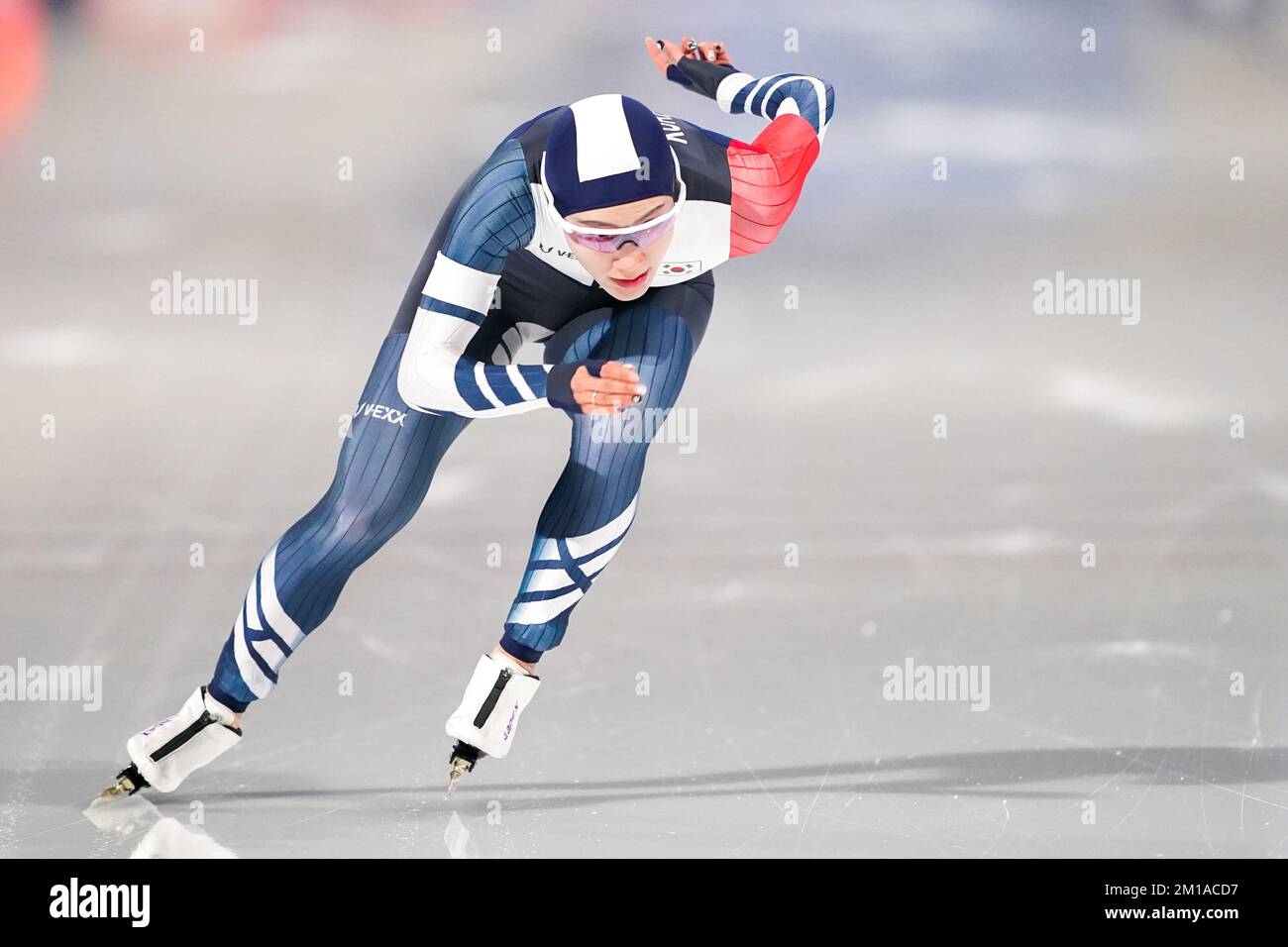 CALGARY, CANADA - DECEMBER 11: Hyun-Yung Kim of Republic of Korea ...