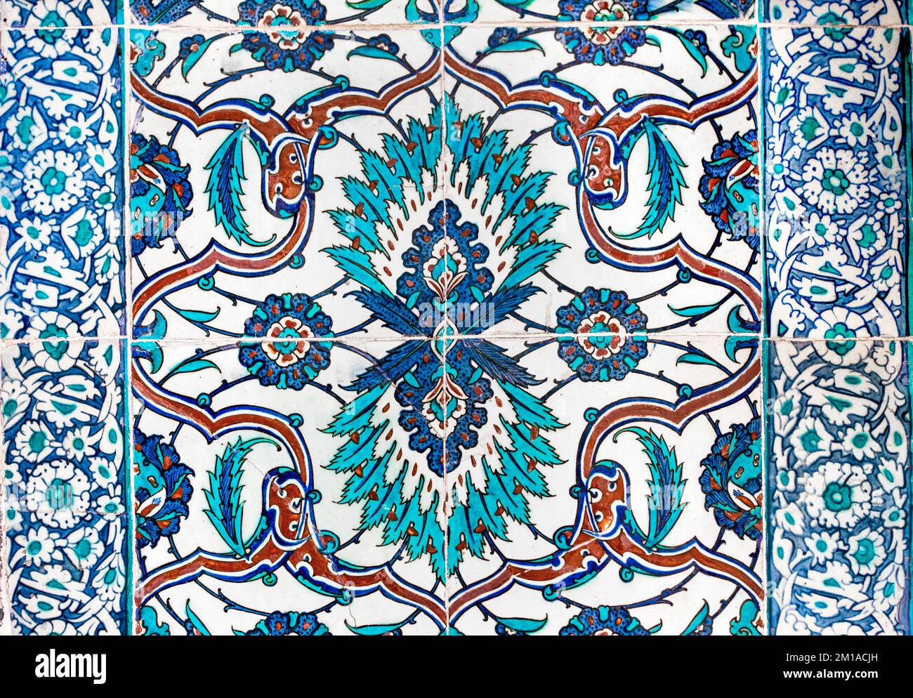 Unique handmade tiles of Topkapi Palace, from the 16th century in ...