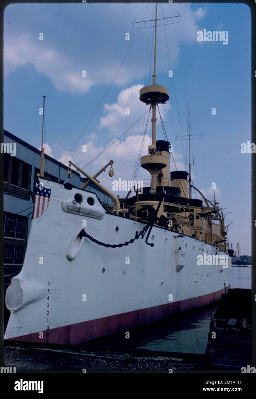 USS Olympia, Philadelphia Maritime Museum , Cruisers Warships, Olympia ...