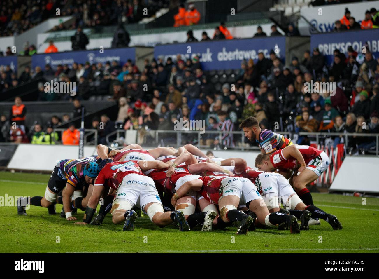 Leicester scrum hi-res stock photography and images - Alamy