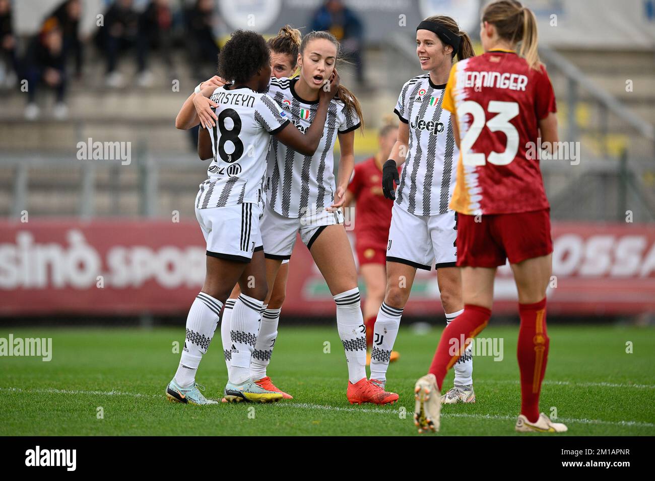 Cristiana Girelli of FC Juventus jubilates with Julia Angela Grosso of ...