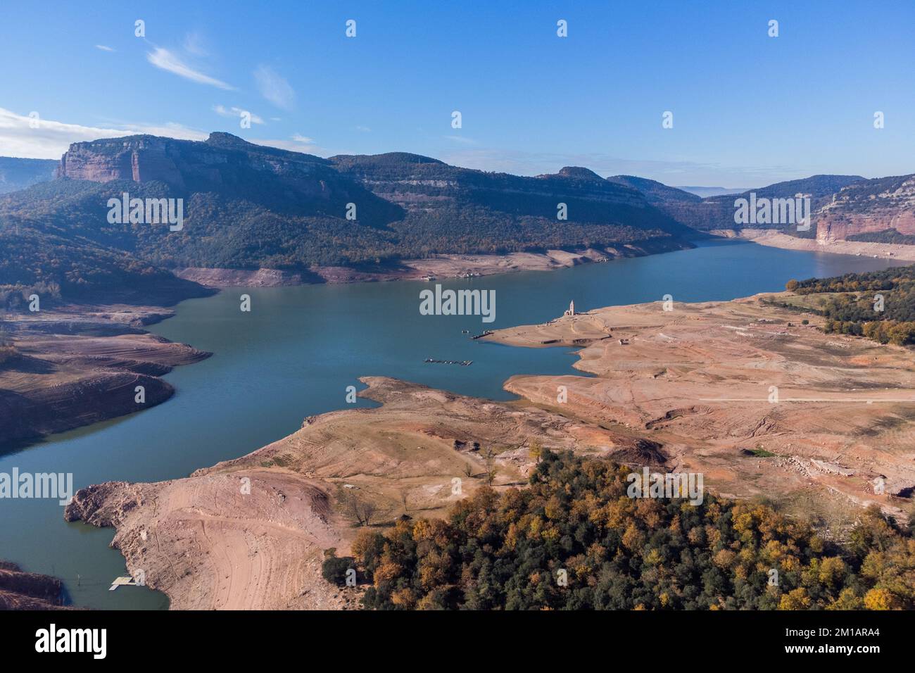 Sau Swamp without water because of the problems of extreme dryness and ...