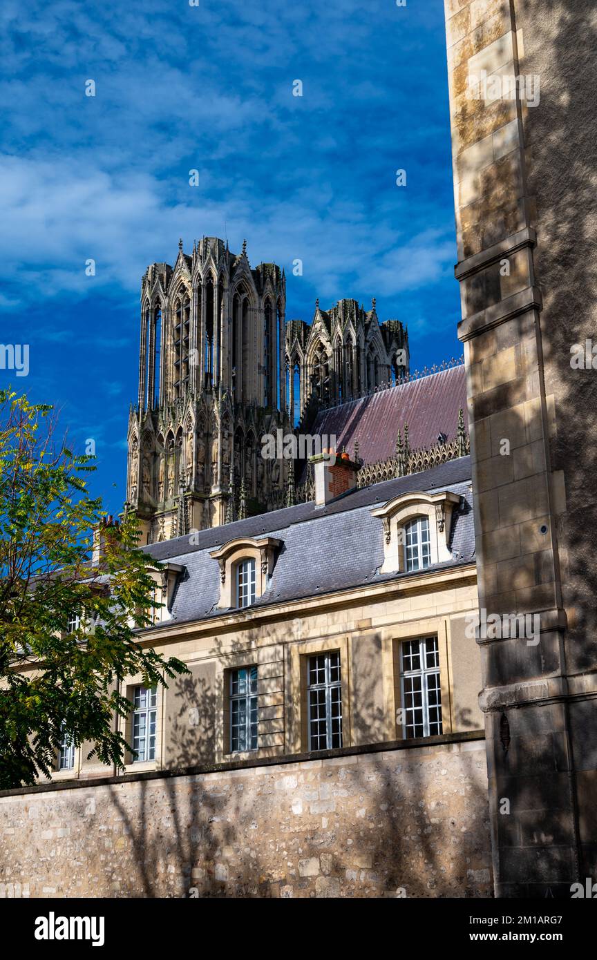 Notre dame kathedral hi-res stock photography and images - Alamy