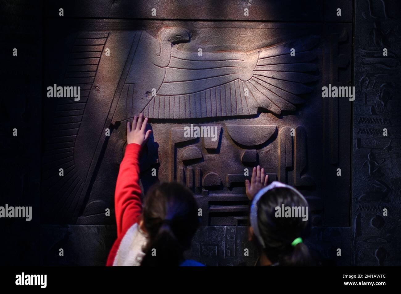 Tut tomb rooms hi-res stock photography and images - Alamy