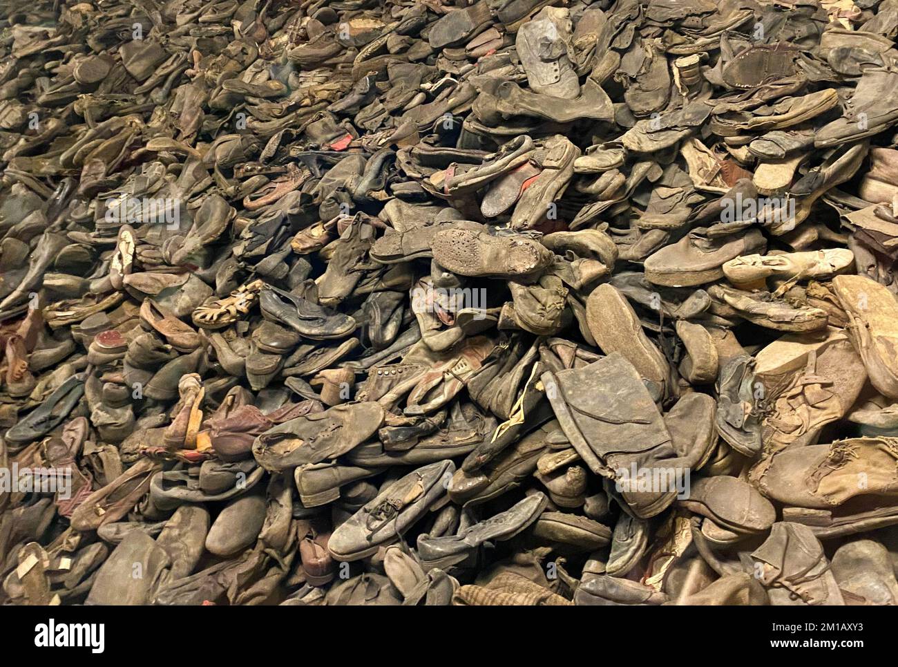Pile of shoes in Auschwitz concentration camp - Poland Stock Photo - Alamy