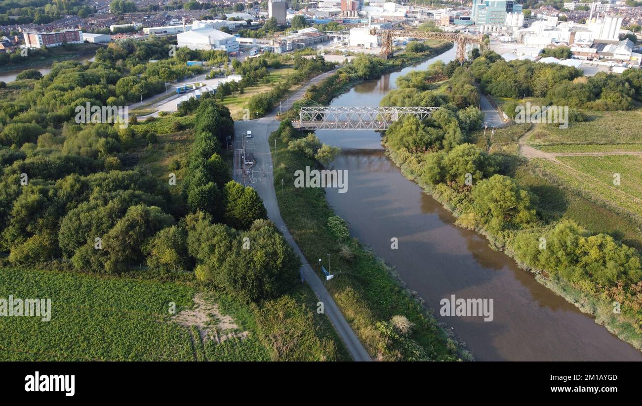 Bridge over the river mersey hi-res stock photography and images - Alamy