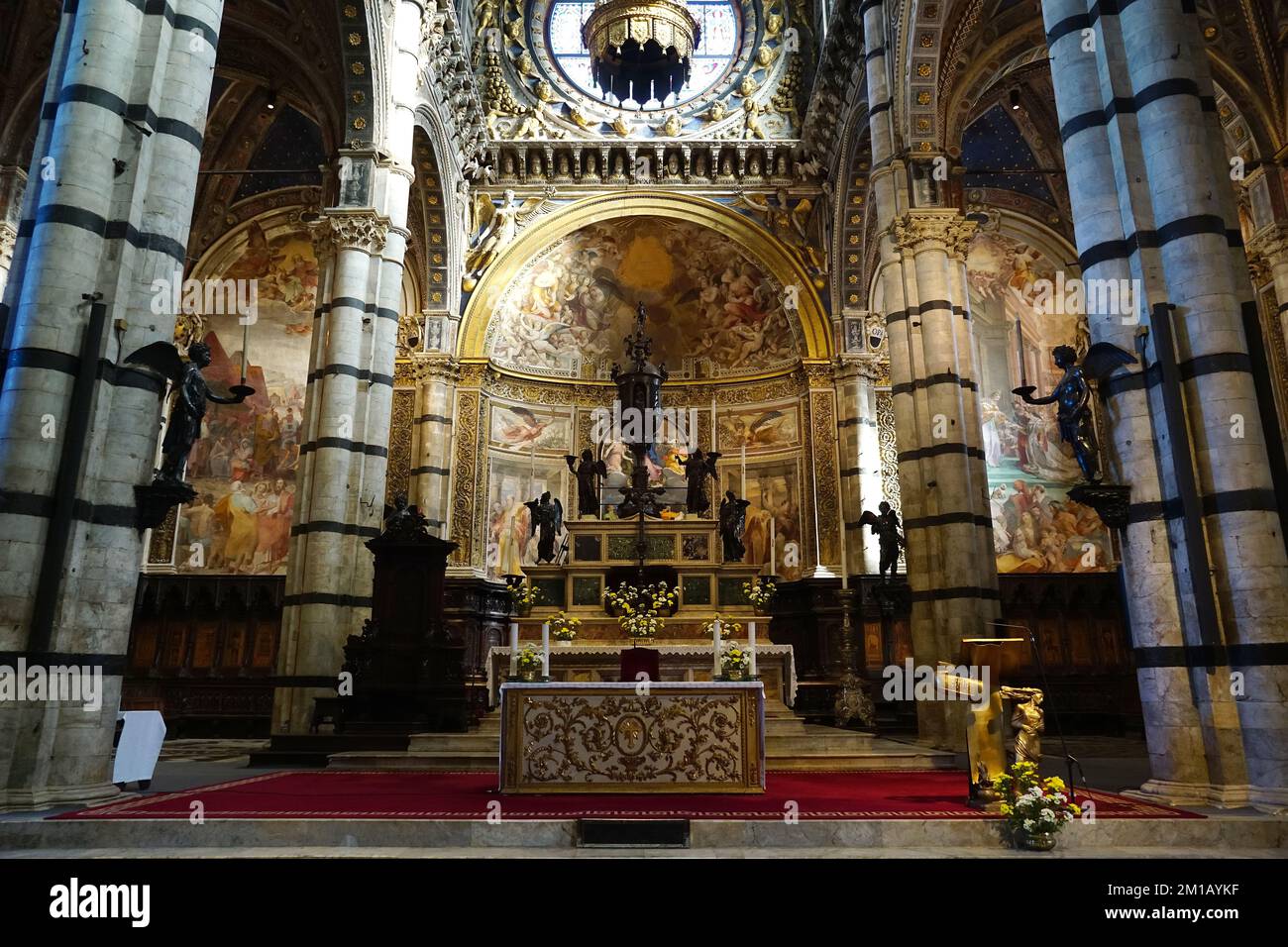 altar, interior, Metropolitan Cathedral of Saint Mary of the Assumption ...