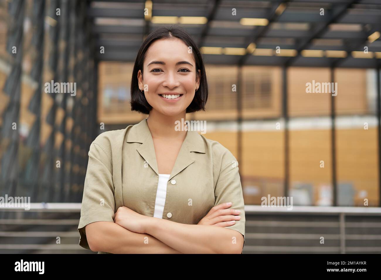 People. Portrait of confident korean girl, young student cross arms on ...