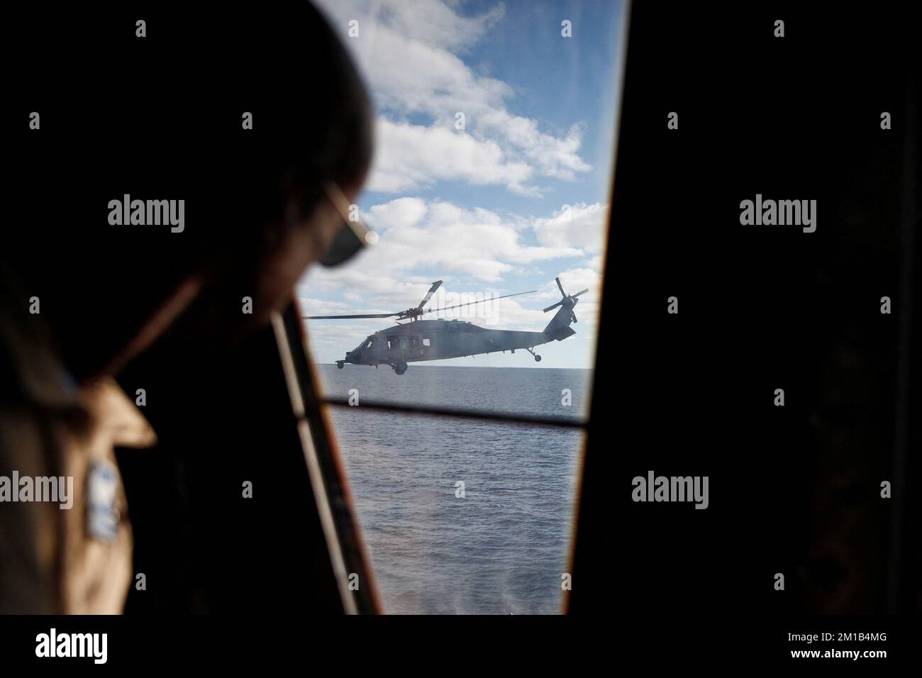 Helicopter operations hi-res stock photography and images - Alamy