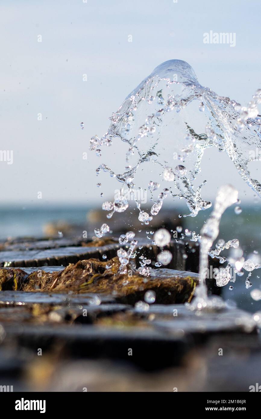 Waterdrops wasser hi-res stock photography and images - Alamy