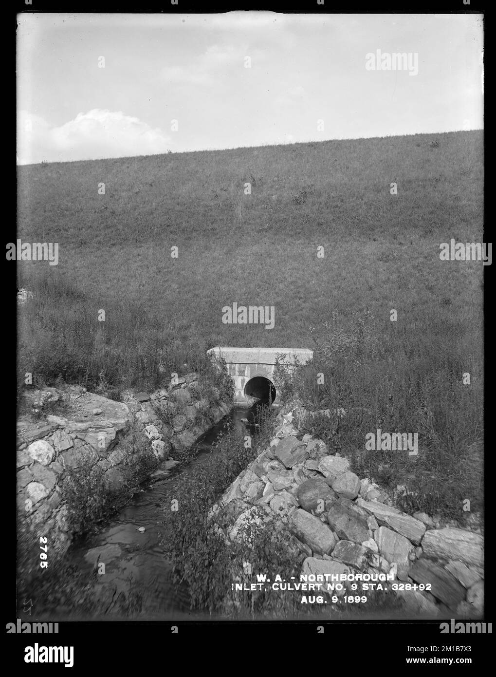 Culvert culverts Black and White Stock Photos & Images - Alamy