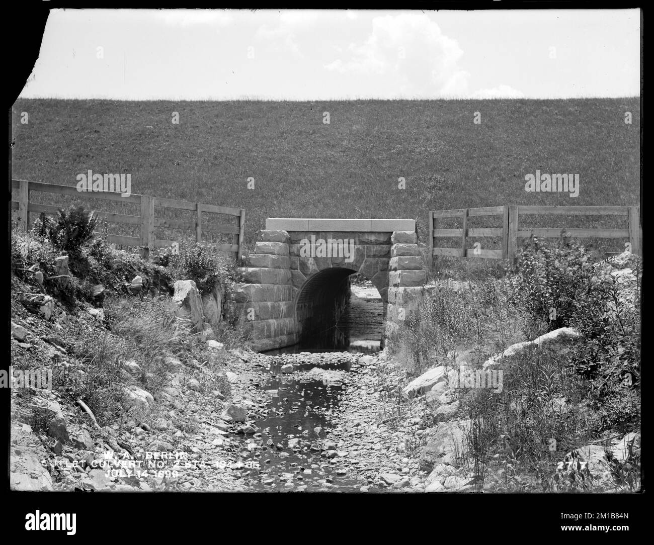 Wachusett Aqueduct, outlet, Culvert No. 2, station 134+65, Berlin, Mass ...