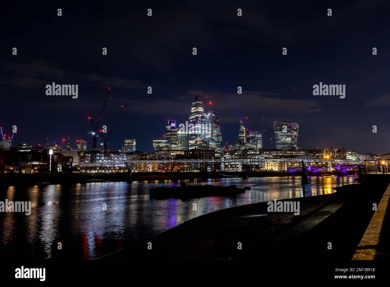 Beautiful view of London city landscape from Thames waterfront at night ...