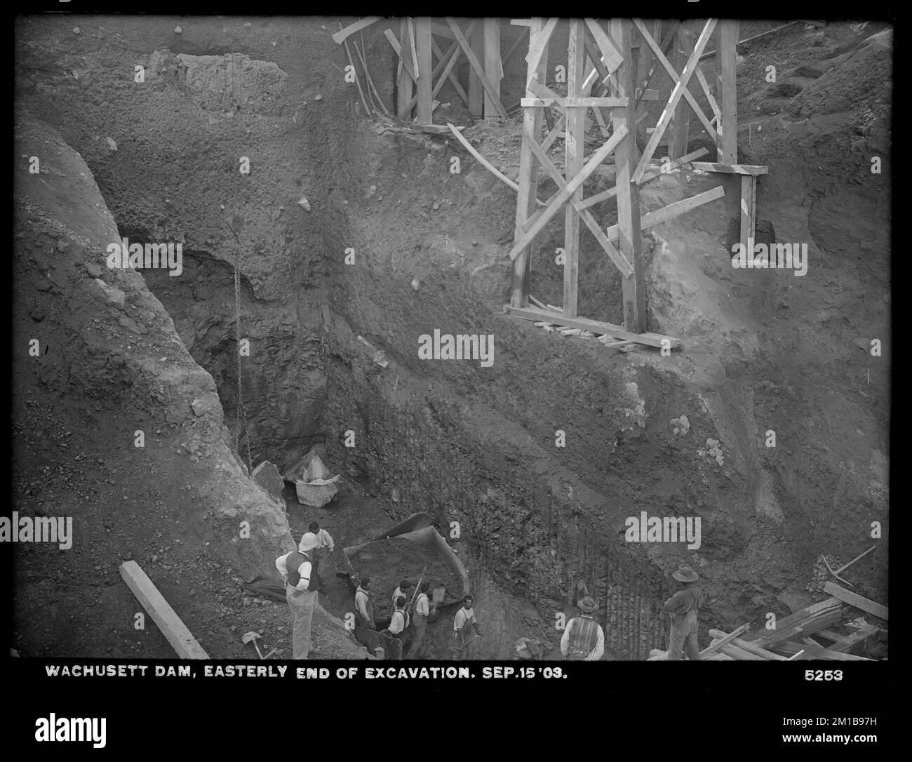 Wachusett Dam, easterly end of excavation, Clinton, Mass., Sep. 15 ...
