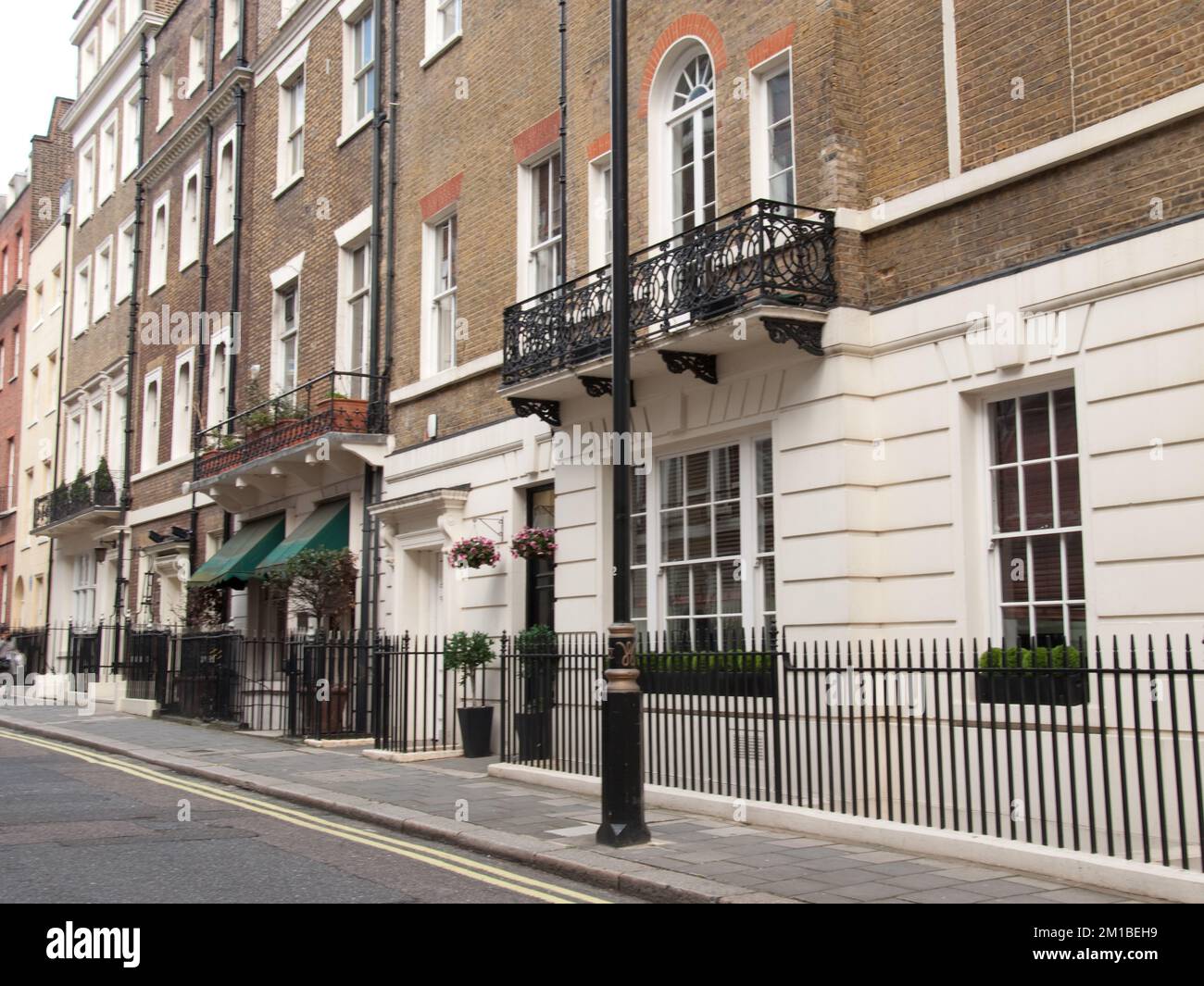 Georgian style houses, Chesterfield Street, Mayfair, Westminster, UK ...