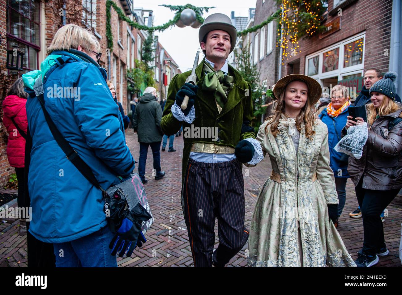 Victorian wealthy ladies hi-res stock photography and images - Alamy