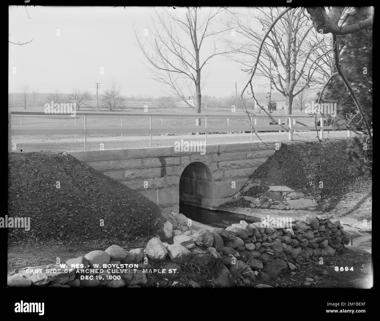 Wachusett Reservoir, east side of 5-foot stone arch culvert, Maple ...