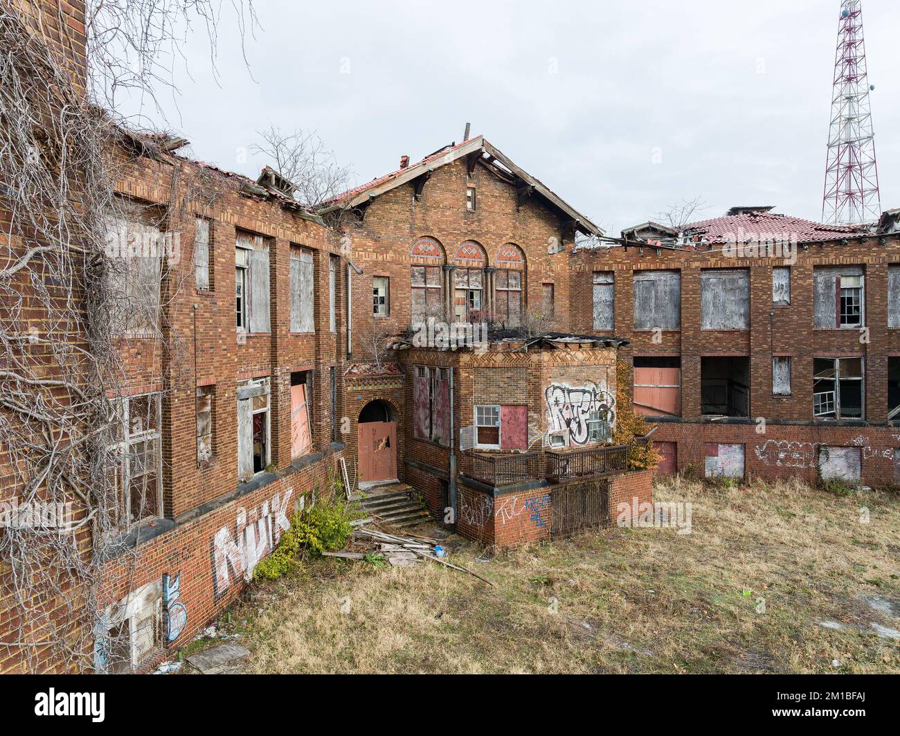 Carr School, abandoned school in north St Louis Stock Photo - Alamy