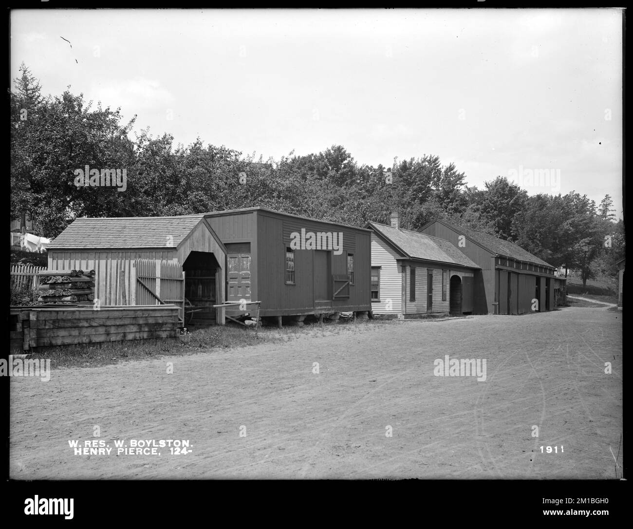 Railroad lumber hi-res stock photography and images - Alamy