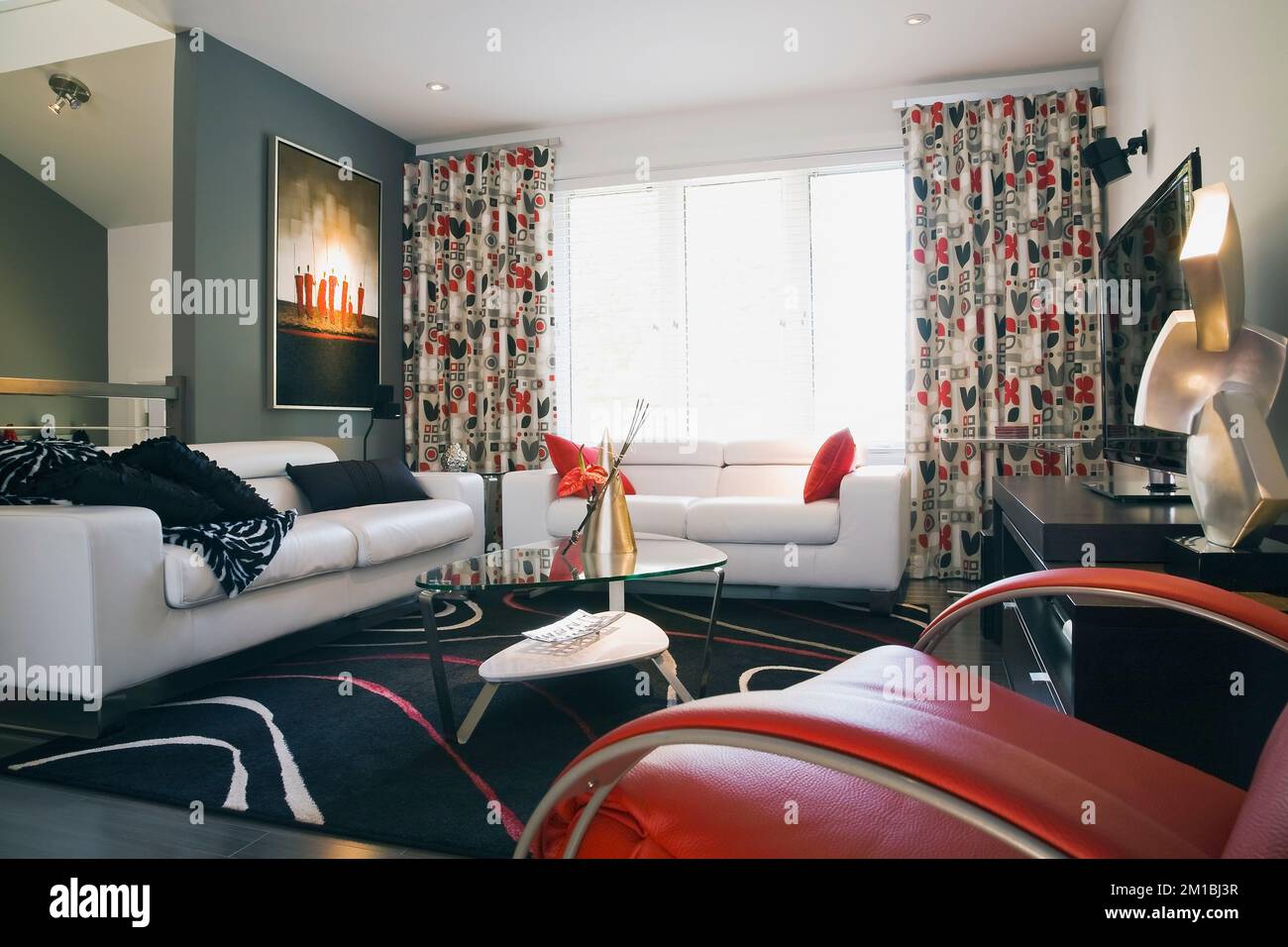 Split level room hi-res stock photography and images - Alamy