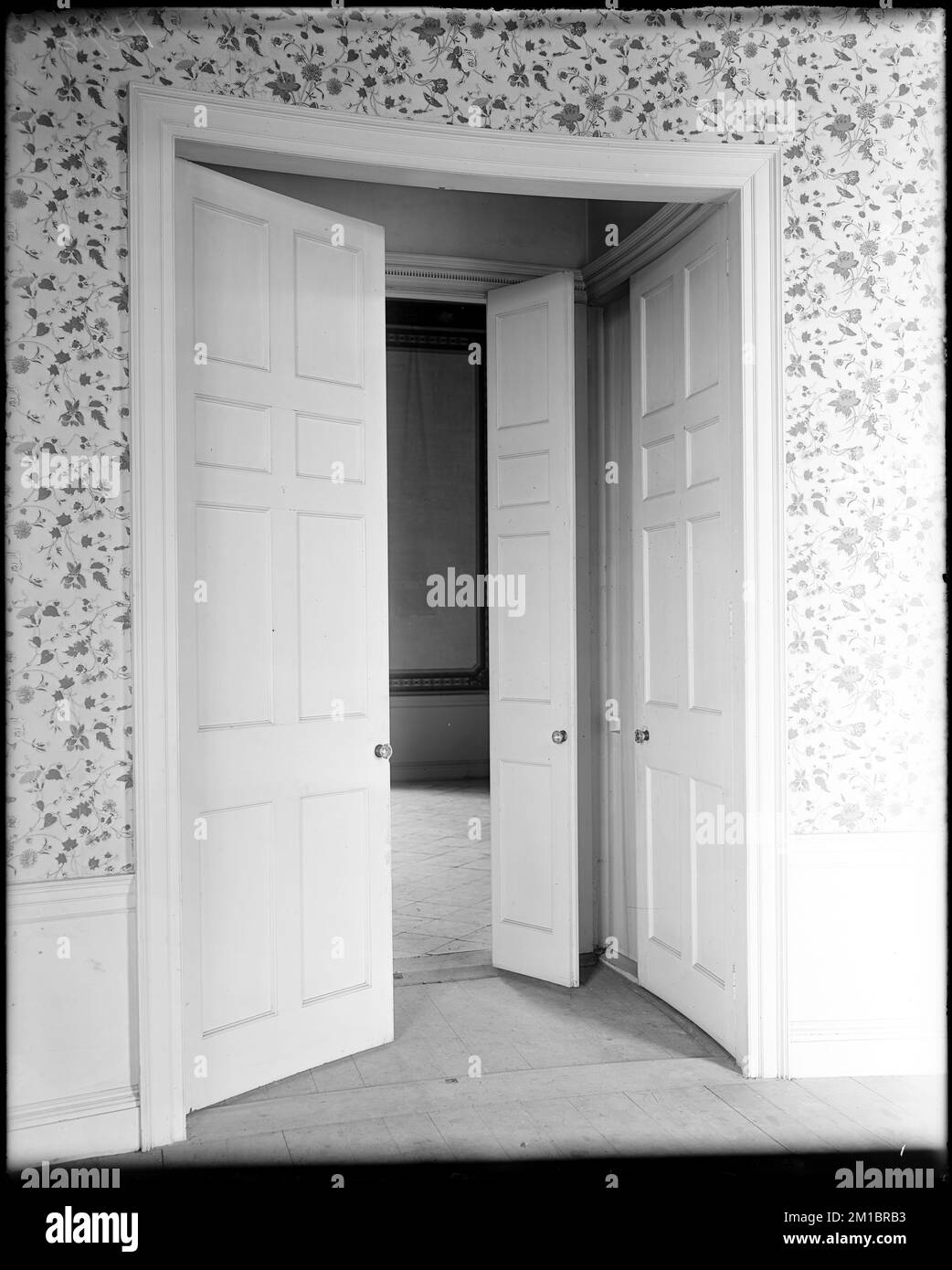 Waltham, interior detail, folding doors to reception hall, Governor ...