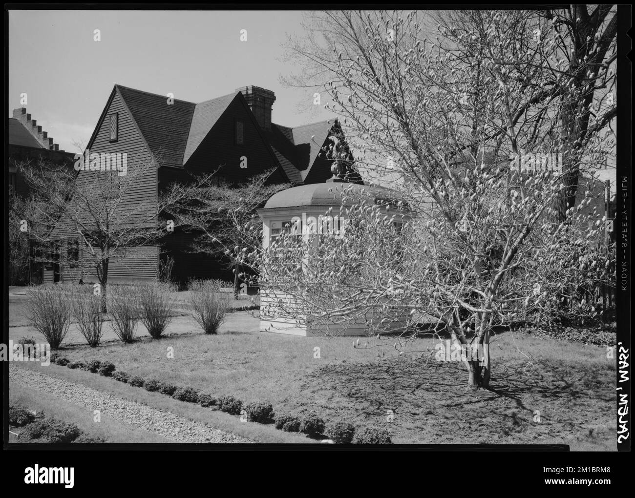Ward House , Architecture, Dwellings, Gardens. Samuel Chamberlain ...