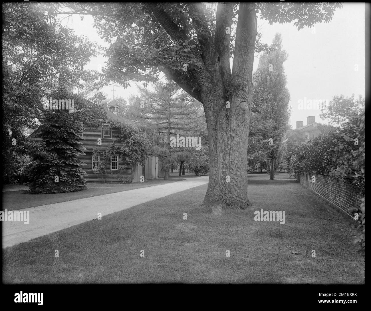 Wayside Inn, Sudbury, Mass. (stable at left, house at right) , Taverns ...