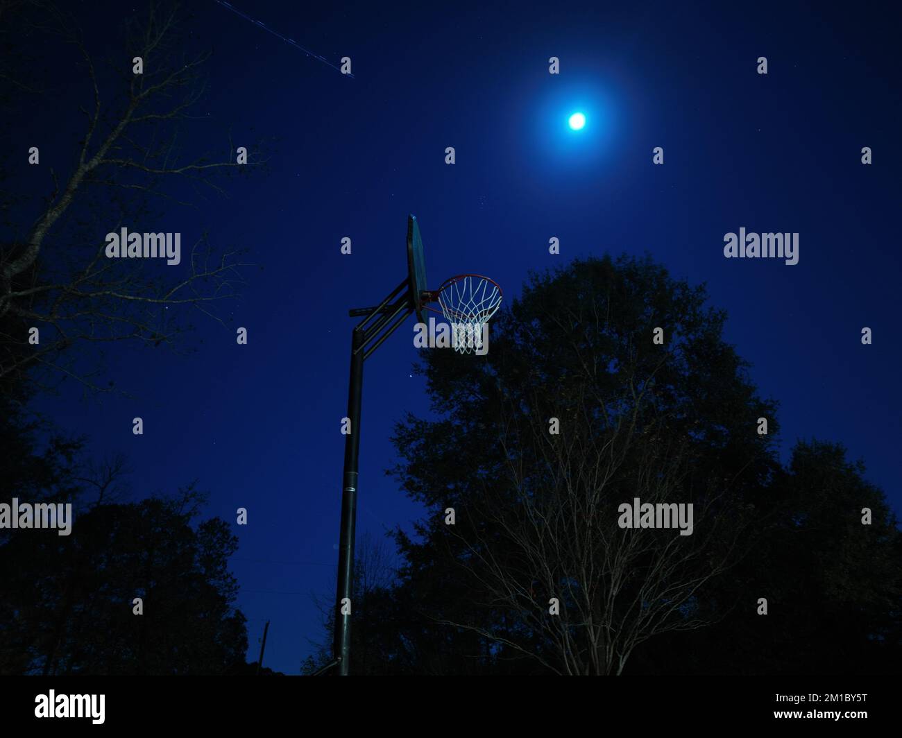 hoop at night 4k resolution/high quality Stock Photo - Alamy