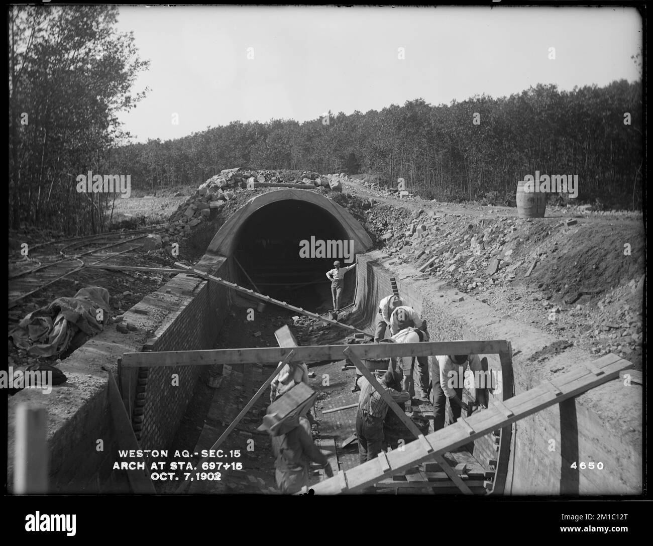 Weston Aqueduct, Section 15, arch, at station 697+15, Weston, Mass ...