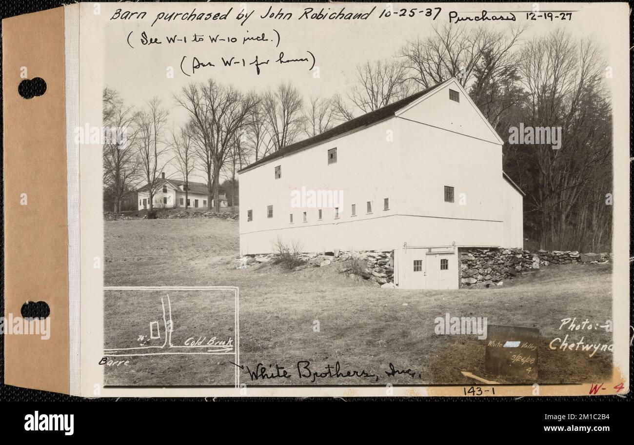White construction co barns hi-res stock photography and images - Alamy