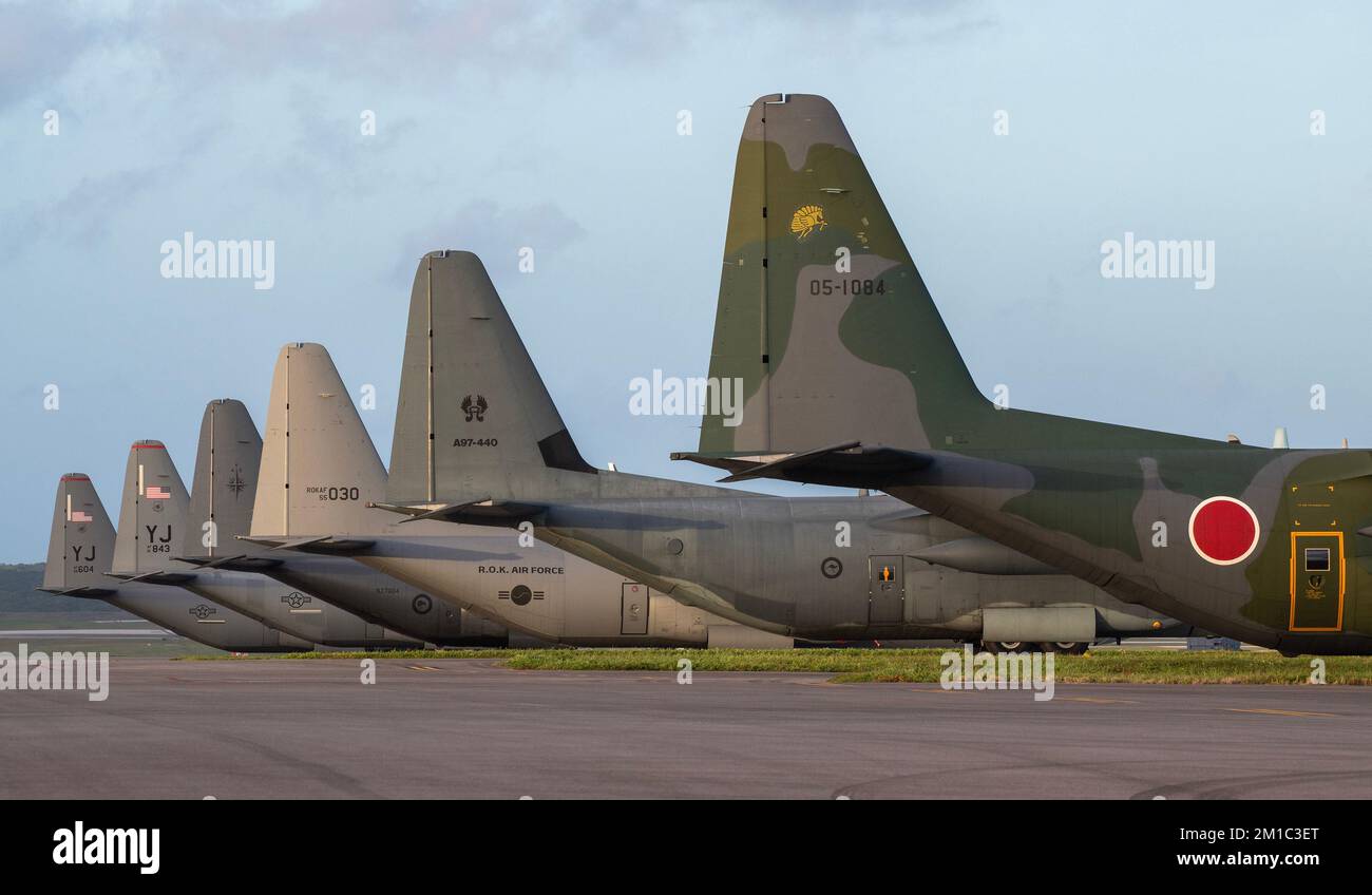 (Right to Left) A Japan Air Self-Defense Force C-130H Hercules assigned ...