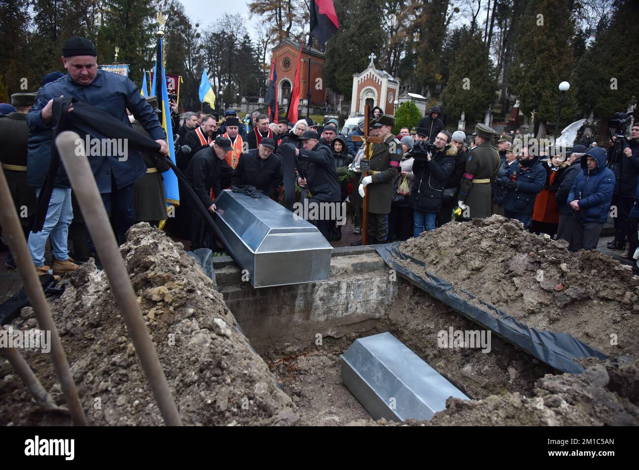 Lviv, Ukraine. 10th Dec, 2022. The funeral ceremony of the Hero of ...