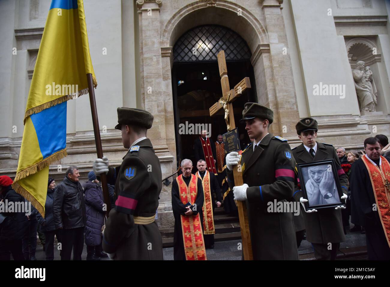 Lviv, Ukraine. 10th Dec, 2022. The funeral ceremony of the Hero of ...