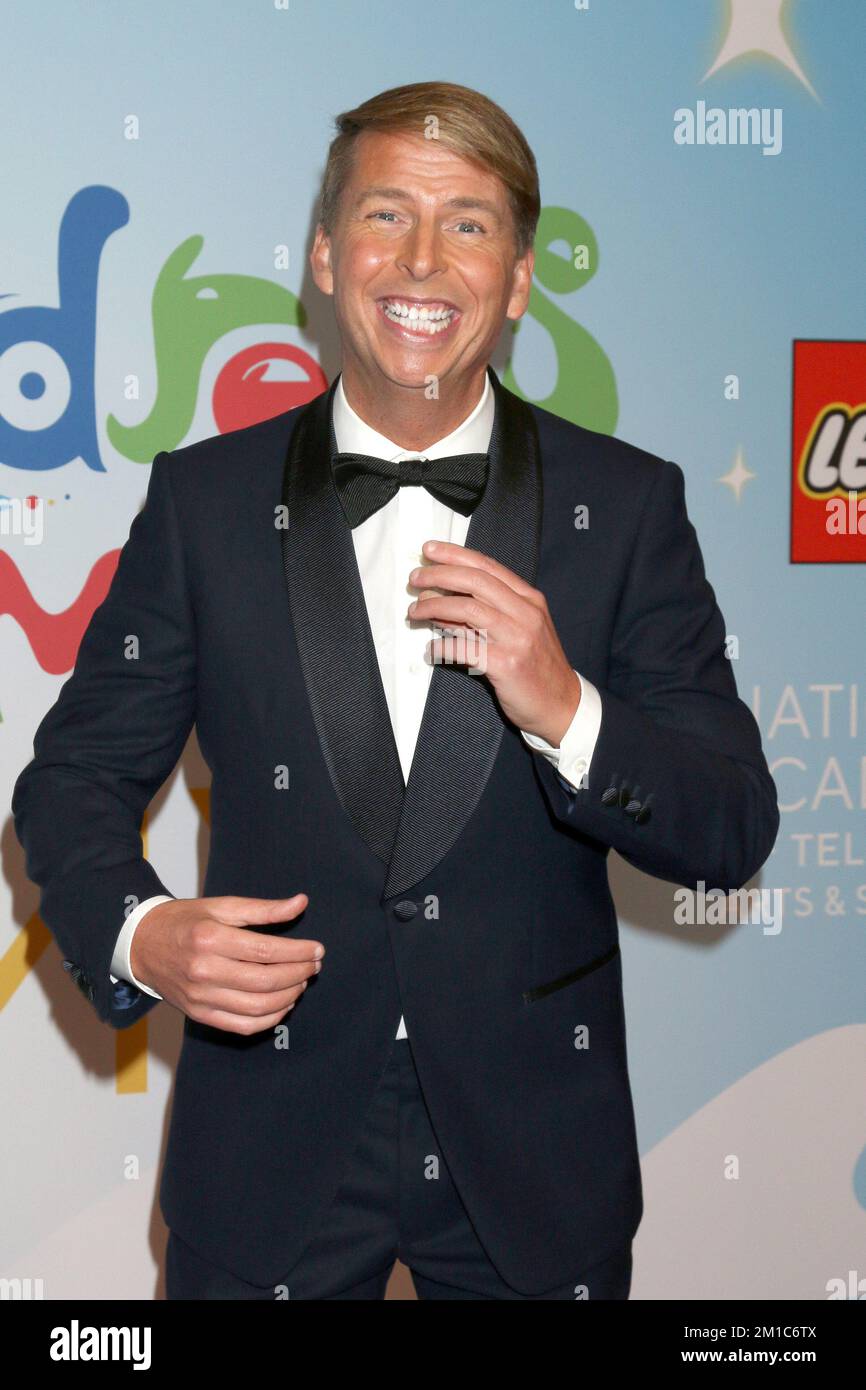 LOS ANGELES - DEC 11: Jack McBrayer at the 2022 Childrens and Family ...