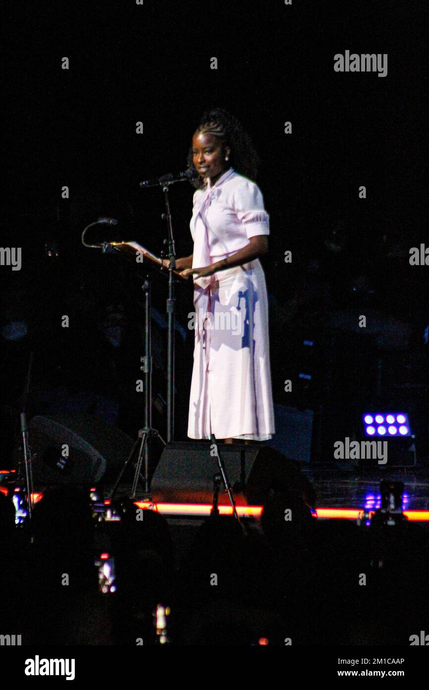 Amanda Gorman recites a poem at the Inauguration of the 43rd Mayor of ...