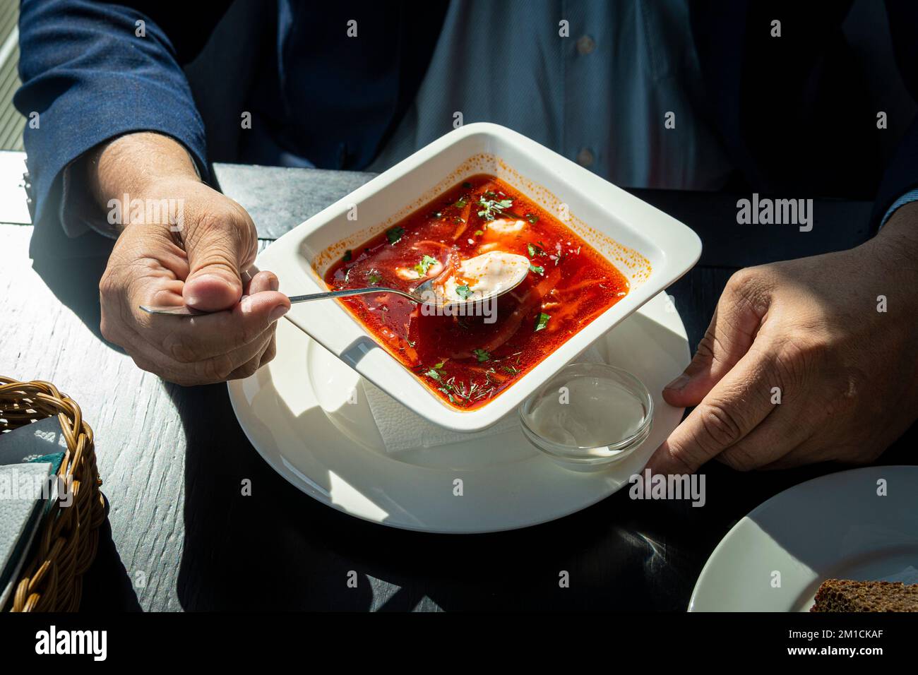 Restaurant employee eats lunch hi-res stock photography and images - Alamy