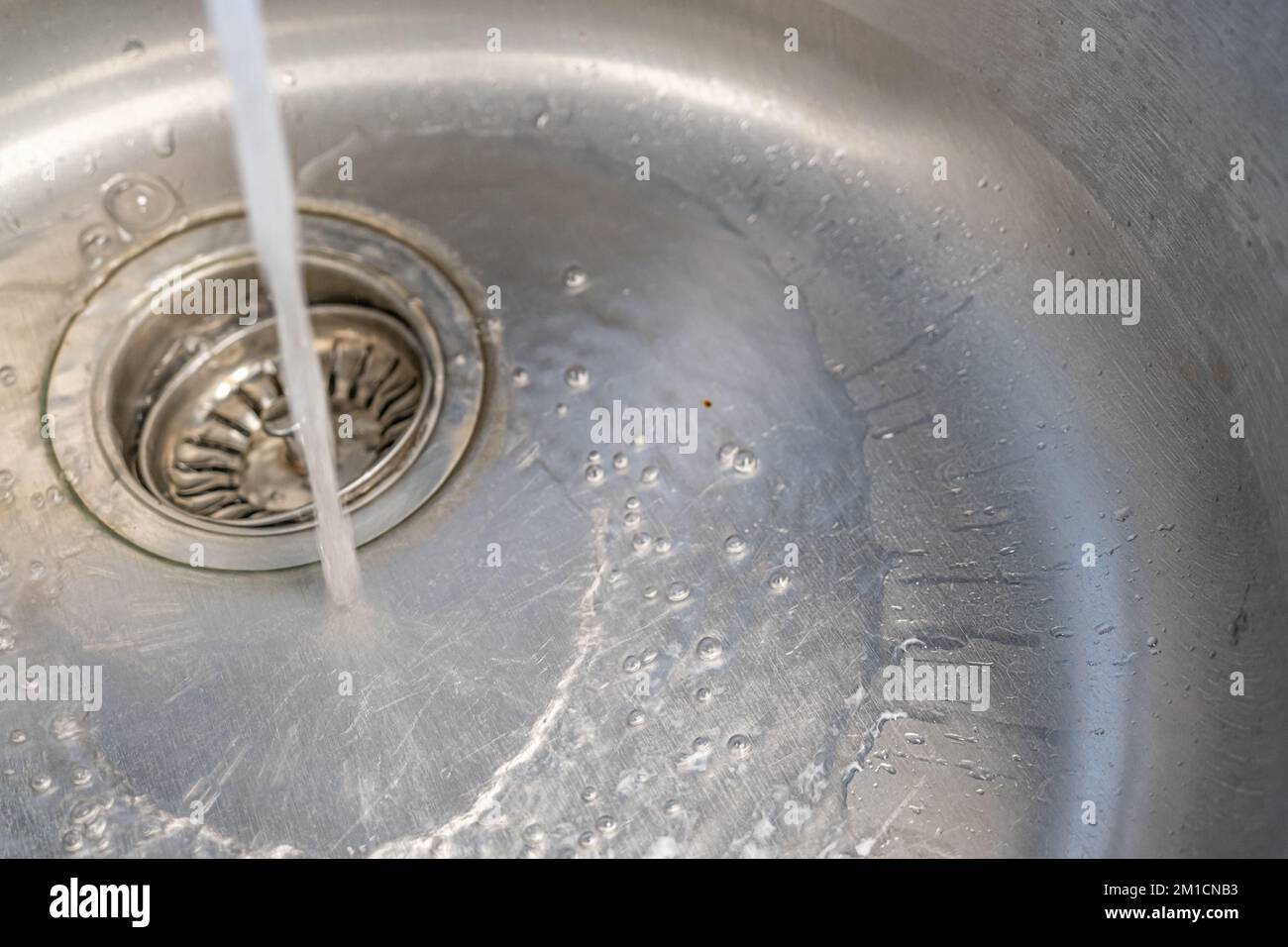 Kitchen sink strainer hi-res stock photography and images - Alamy