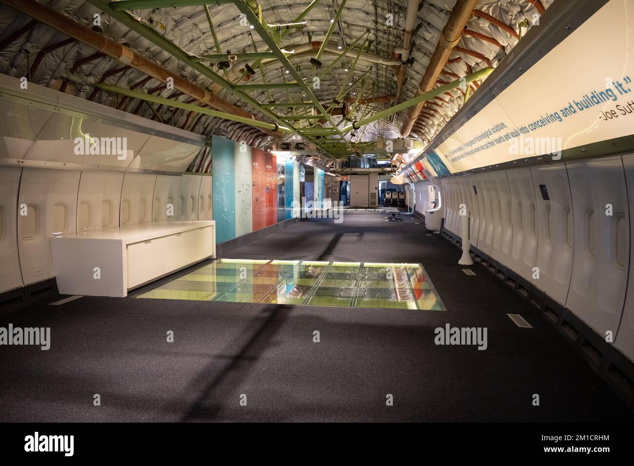 Boeing 747 inside hi-res stock photography and images - Alamy